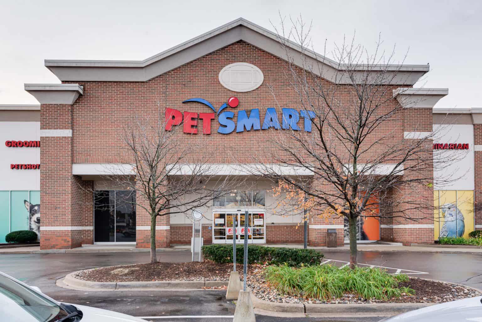 Veterinarian Services in Troy, MI | PetSmart Veterinary Services